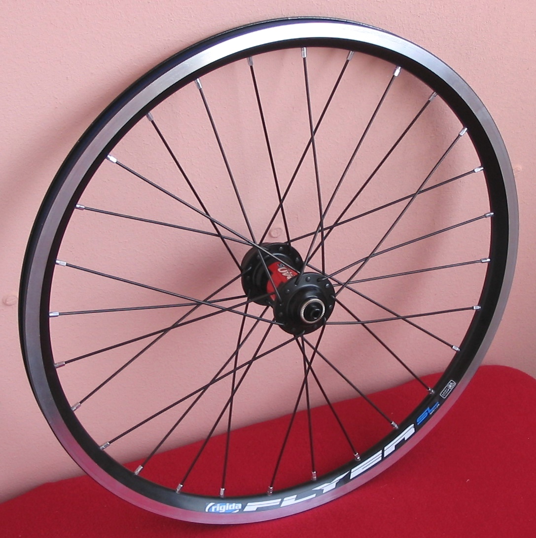 Custom Recumbent Wheels: DT Swiss 240S Rigida Flyer 28 spokes