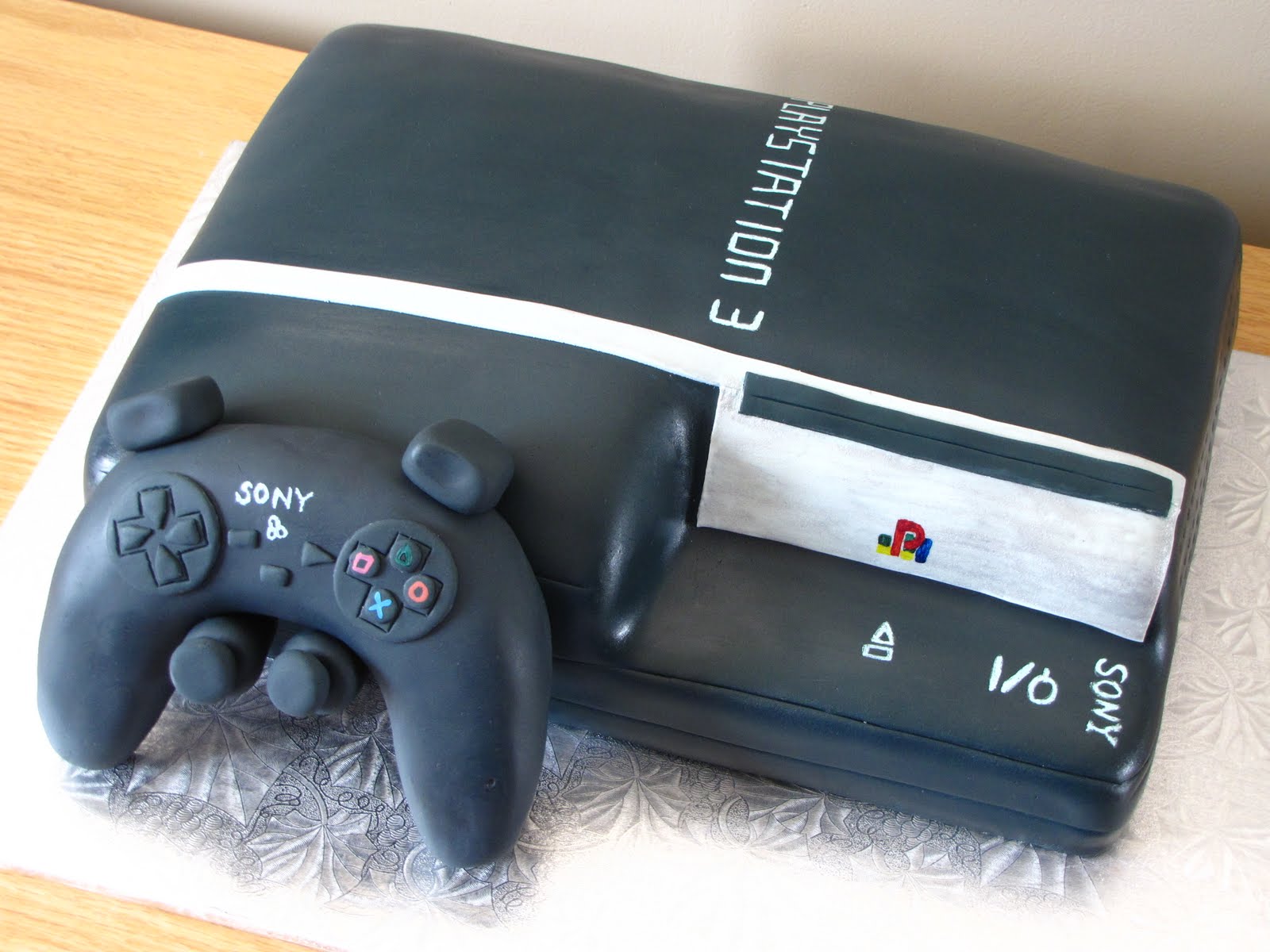 Ann Marie's Creative Cakes: Playstation 3 Cake