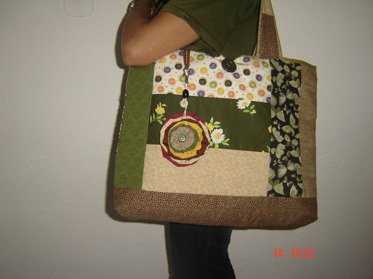 MariPaty Artes: Bolsas em Patchwork