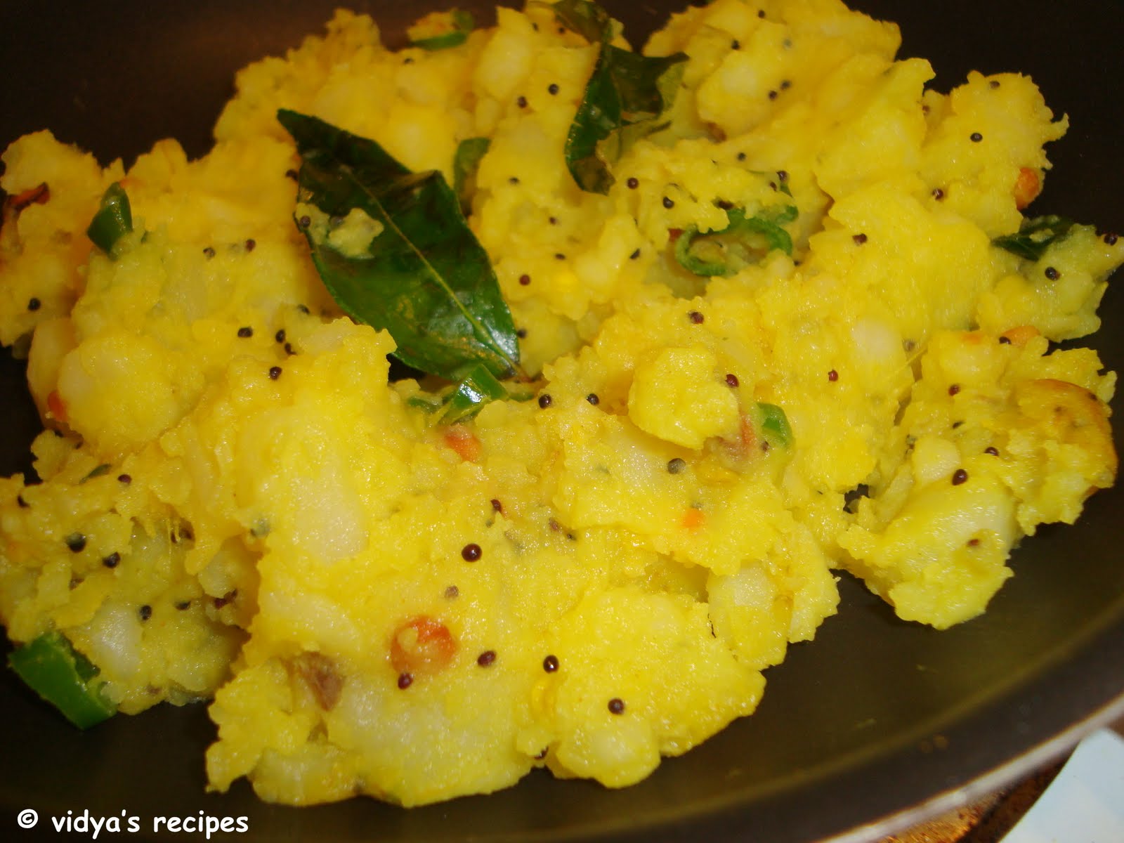 Vidya's Kitchen: Potato Podimas