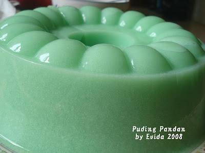With Food and Love Comes Warmth: Puding Pandan
