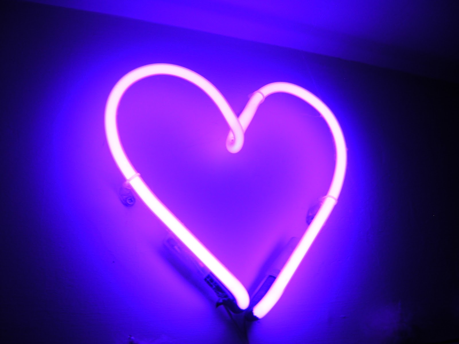 neonneon: Say It With Neon This Valentine's Day.