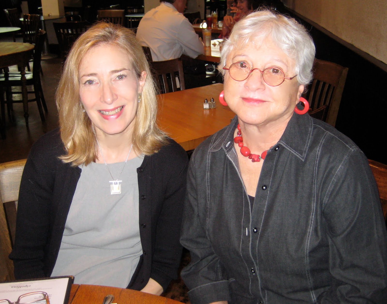 Gals - Very Smart Gals: GALS GRAZE