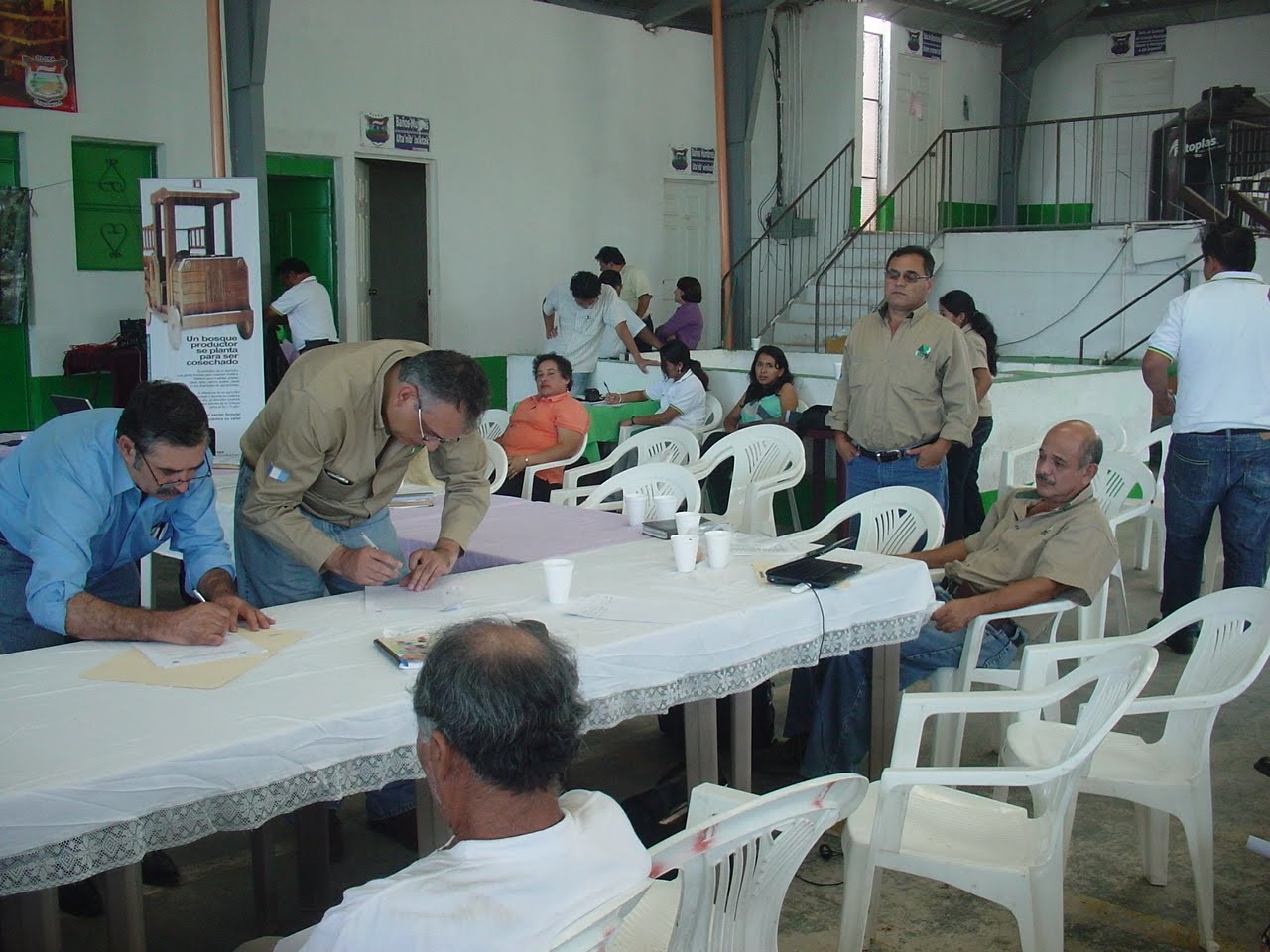 INAB GUATEMALA: FIRMA DE CONVENIO ENTRE INAB Y MUNICIPALIDAD DE OLOPA