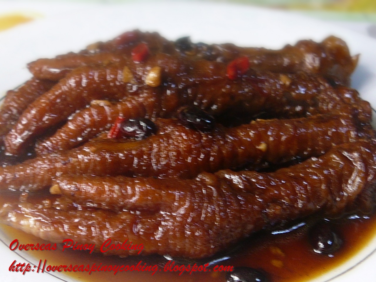 Pinoy Home Cooking and Recipes: Braised Chicken Feet