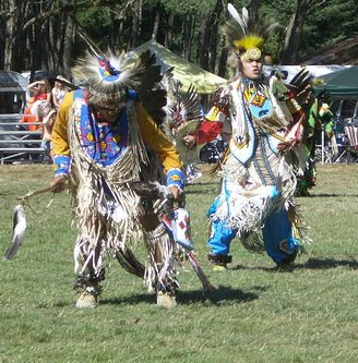 Beading at the Beach: Siletz Pow Wow