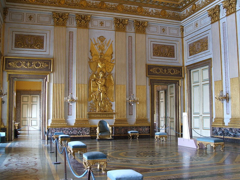 Ο Ερευνητής της Βέροιας: 18TH-CENTURY ROYAL PALACE AT CASERTA WITH THE ...