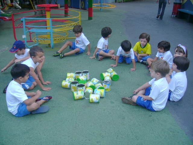 Brincando de "Pé-de-latas" | Infantil 4 "TURMA DO AMOR"