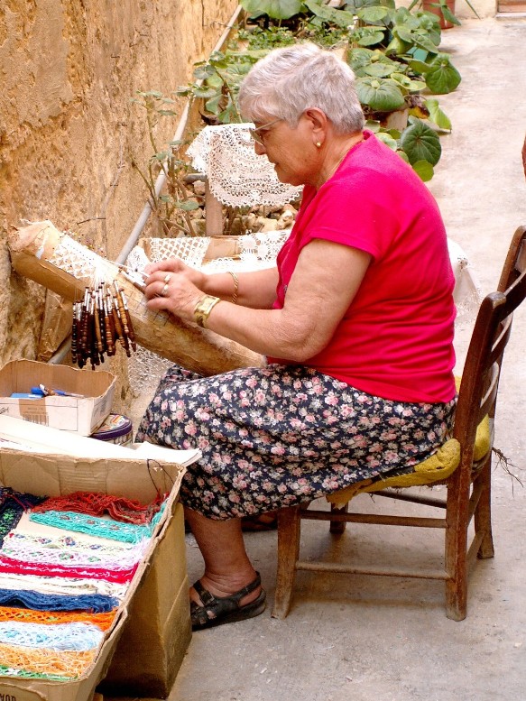 Walking in the Footsteps of Today's Fine Artist's: Malta's History ...