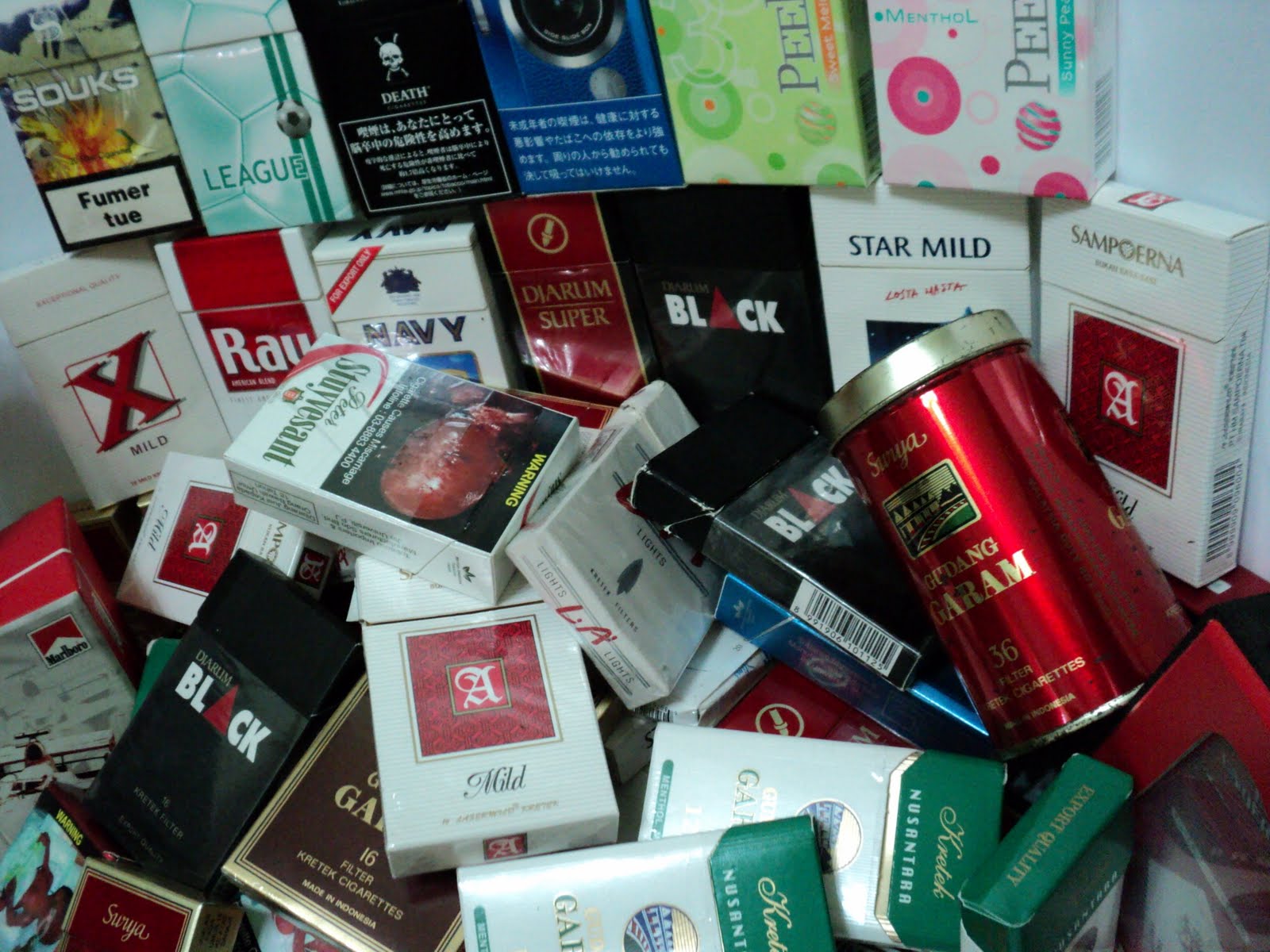 KOLEKSI PAK MAT TAHIR BARANGAN OLD SKOOL: koleksi kotak kosong rokok ...