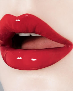 Strawberige: red lips