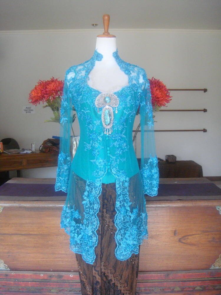 Maha Kemala - House Of Kebaya: Tampil Elegance dengan kebaya modern 5