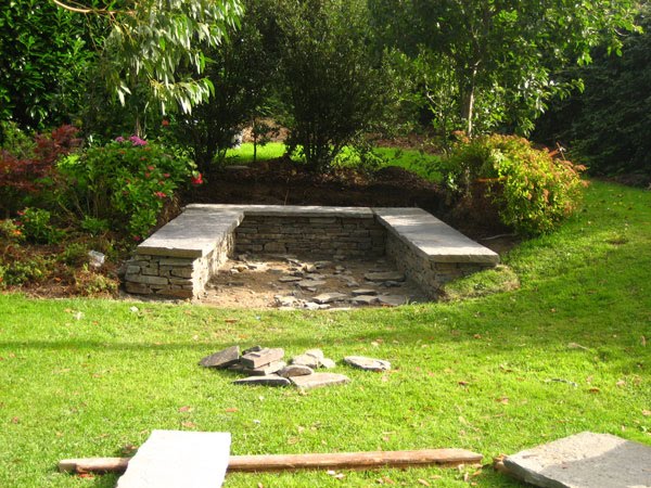 Stone Art Blog: Stone seats, the building process.