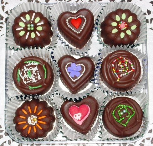 Germuda Homemade Chocolate: Assorted Decorative Chocolate