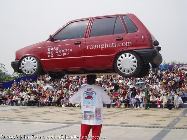 all about unique: UNIQUE, John Evans: Balancing Head World Records!