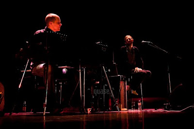 quase. fotografia: JJ Johanson no Centro de Artes do Espectáculo de ...