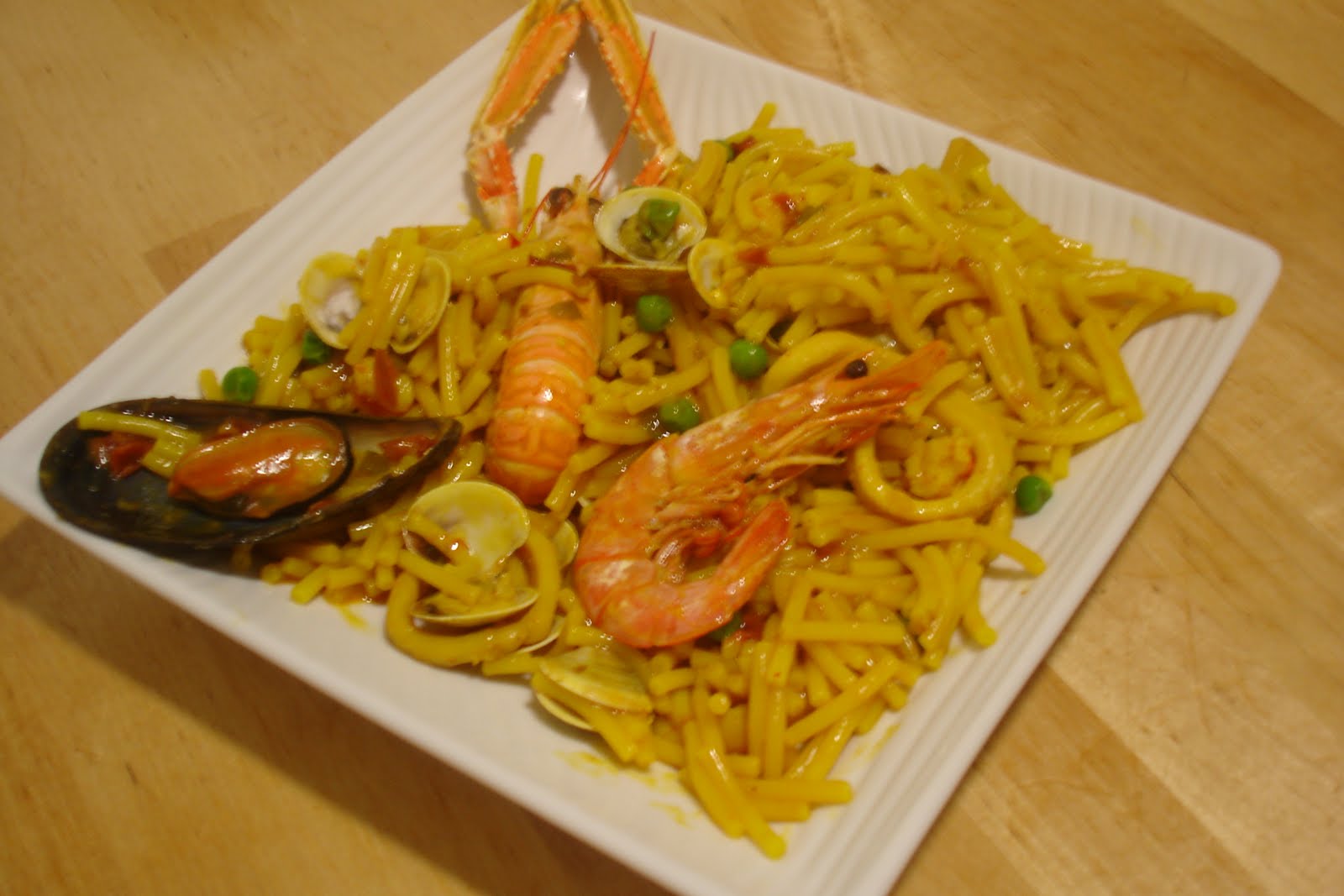 Las recetas de Domi: CAZUELA DE FIDEOS MARINEROS