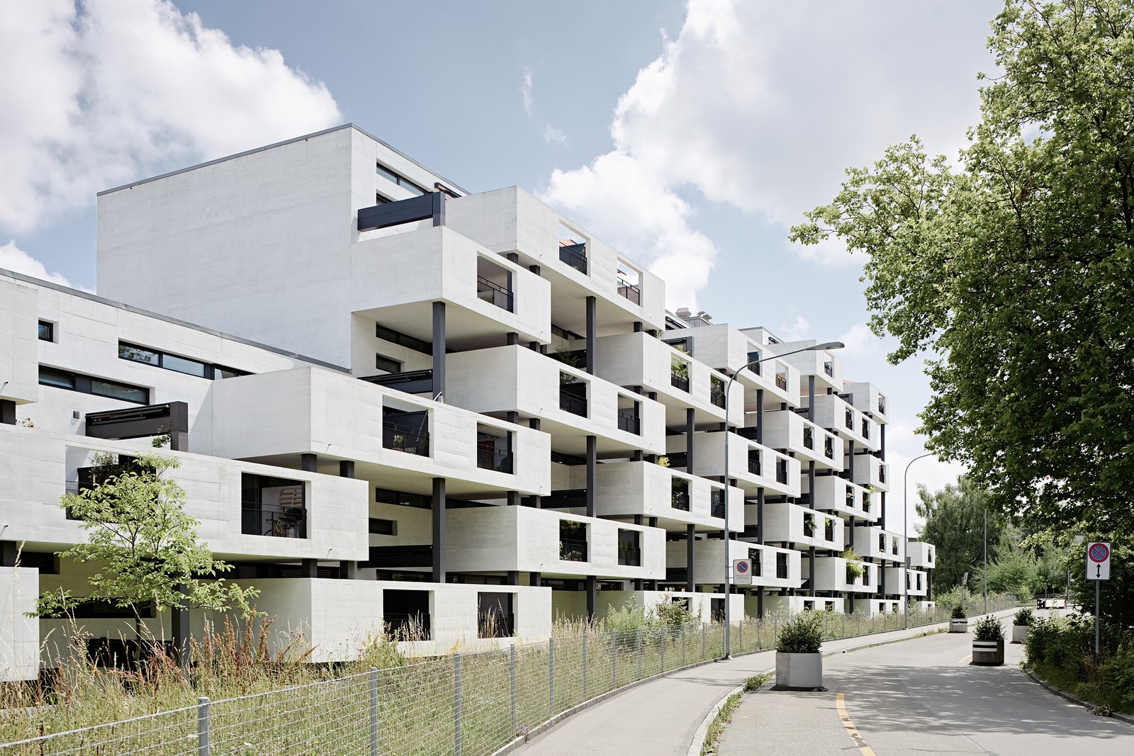 arch plus 355: Residential complex in the Paul-Clairmont-Strasse ...