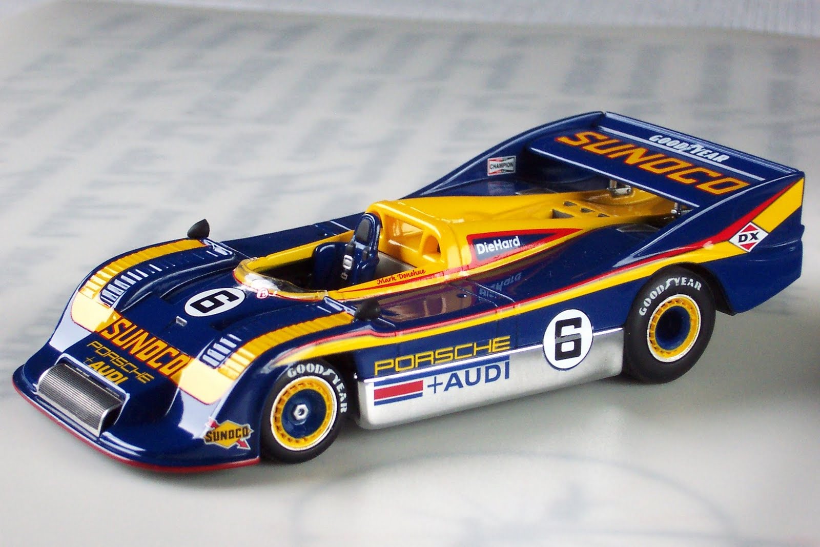 1-43 Porsche Models: Porsche 917/30