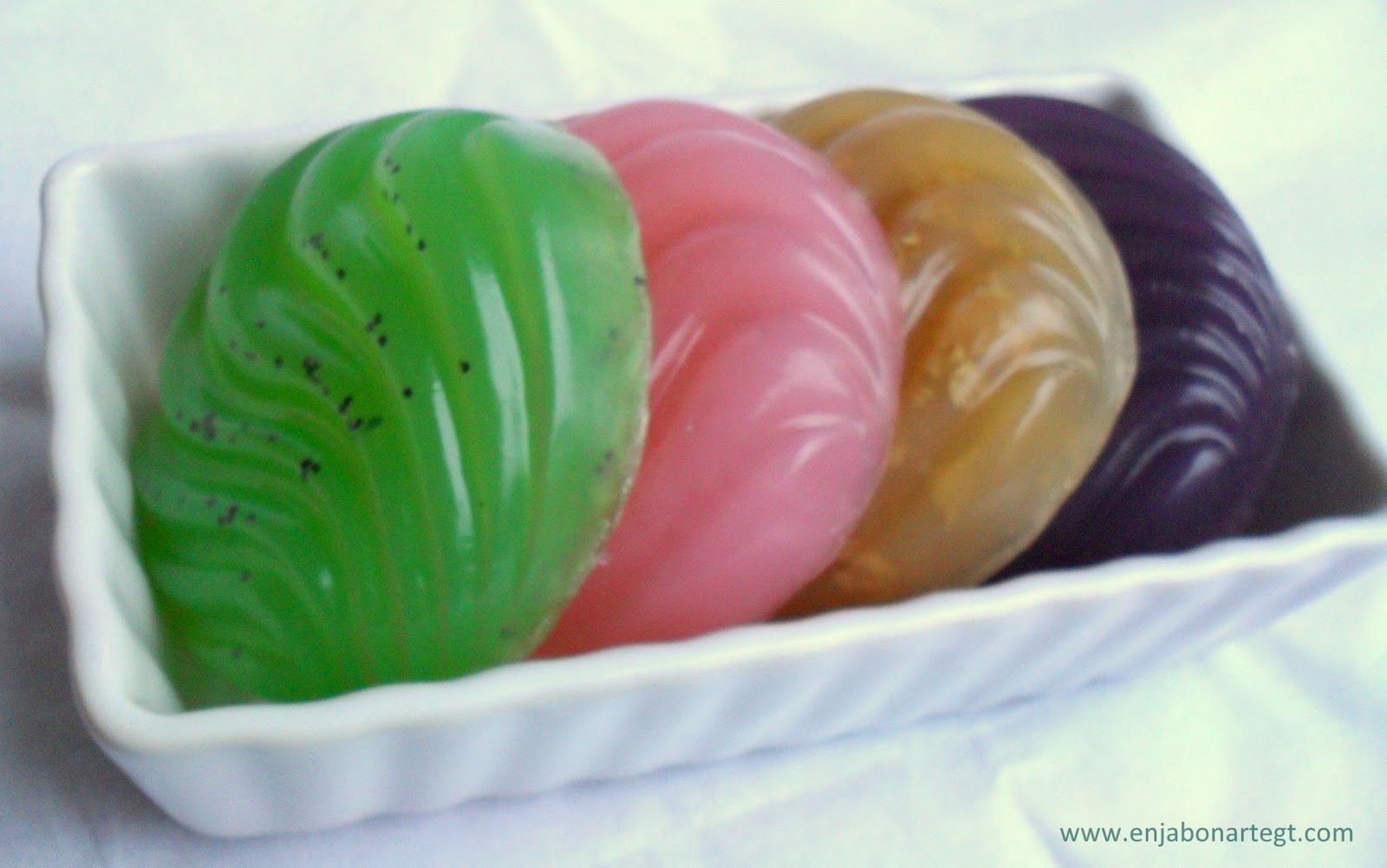 Natalia Cruz (EnJabonArte): Jabones de Glicerina Varios - Y Unos ...