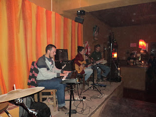 Maxi Mounds Kayla Kleevage