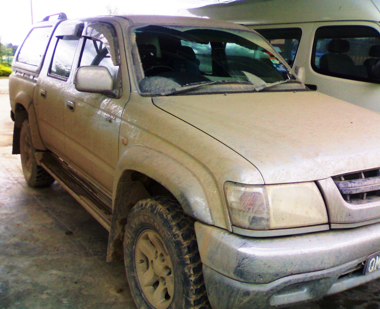 Kembara Insan / Engineer's Blog: Kereta mandi lumpur di Jalan Lapok