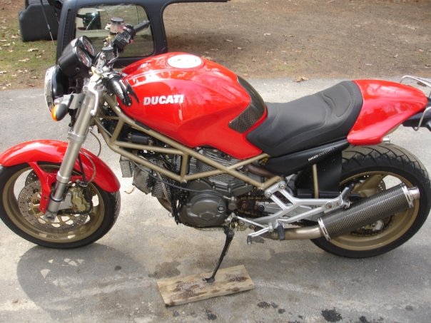 bikes information: ducati monster in 1990