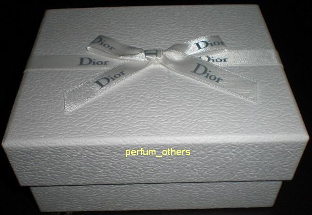 Christian Dior Makeup, Skincare and Perfume!: Christian Dior Pouch and ...