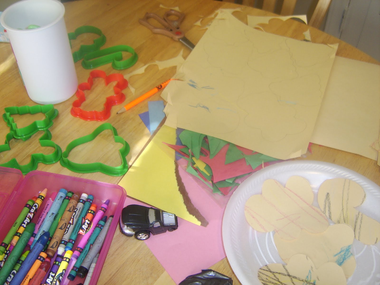 Little Family Fun: Dec. 16 - Paper Cookies