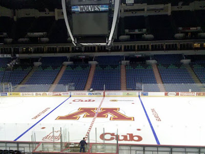 Goon's World: Mix-up sent Gophers men's hockey team scrambling for arena