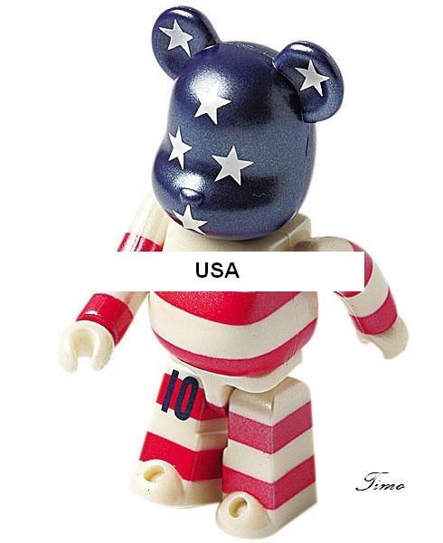 TIMO: Original Bearbrick Flag Series "7cm"