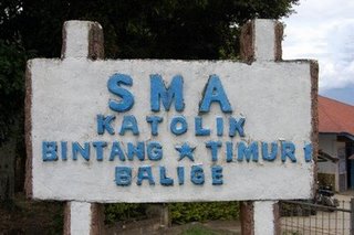 WELLCOME TO BLOG BASIS LAKETO BAND: Sejarah SMA Bintang Timur Balige
