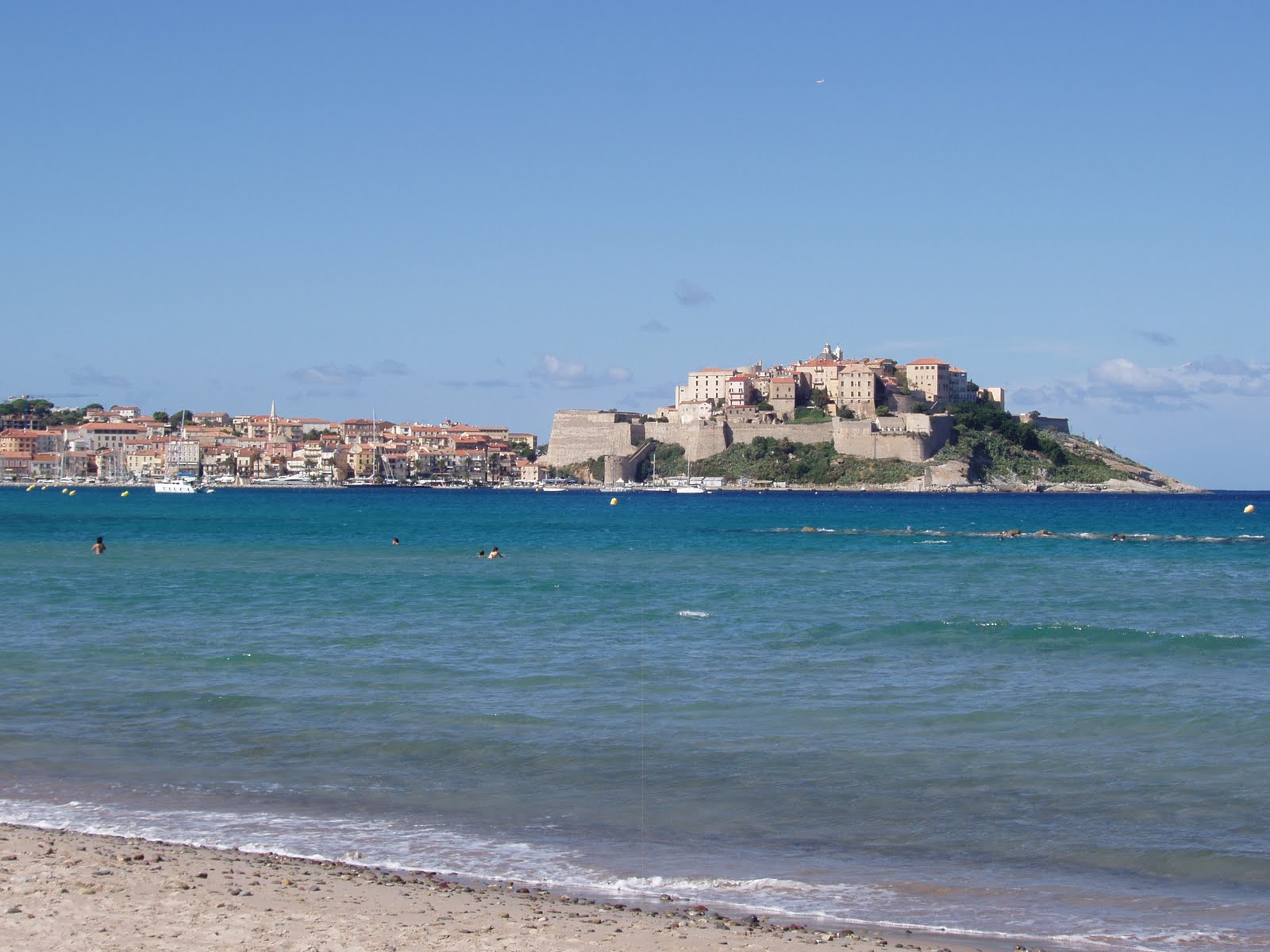 zitlu: Le port, la plage de Calvi