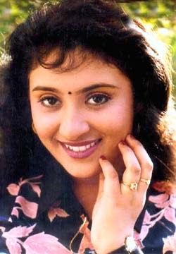Indian Actrist Wallpaper: Photos of Famous Tamil actresses of 90s- Vineetha