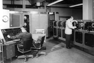 controlroom1: Generasi Pertama Komputer (1940-an-1956)