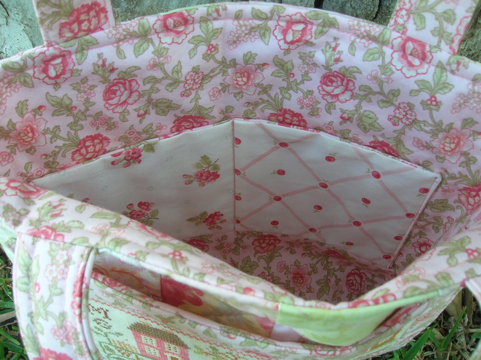 A Sampler of Stitches: Bag Mania