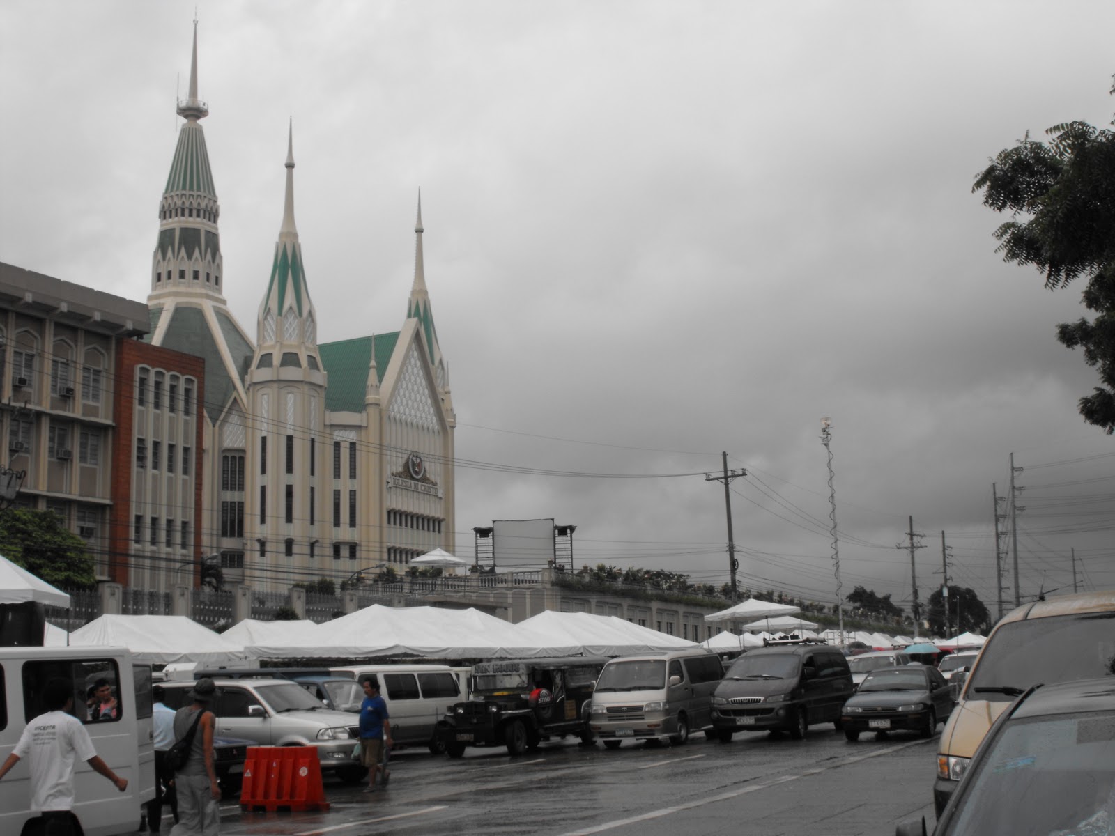 Iglesia Ni Cristo: Pictures During Ka Erdy's Interment...
