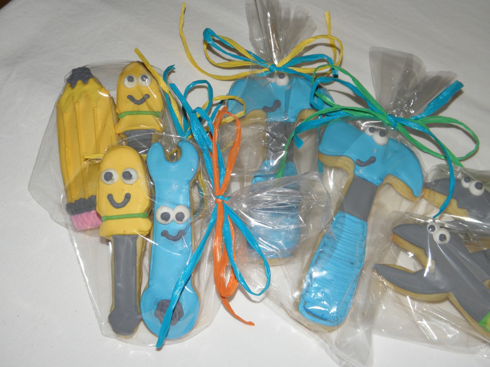 Cookie Dreams Cookie Co.: Handy Manny Cookie Favors