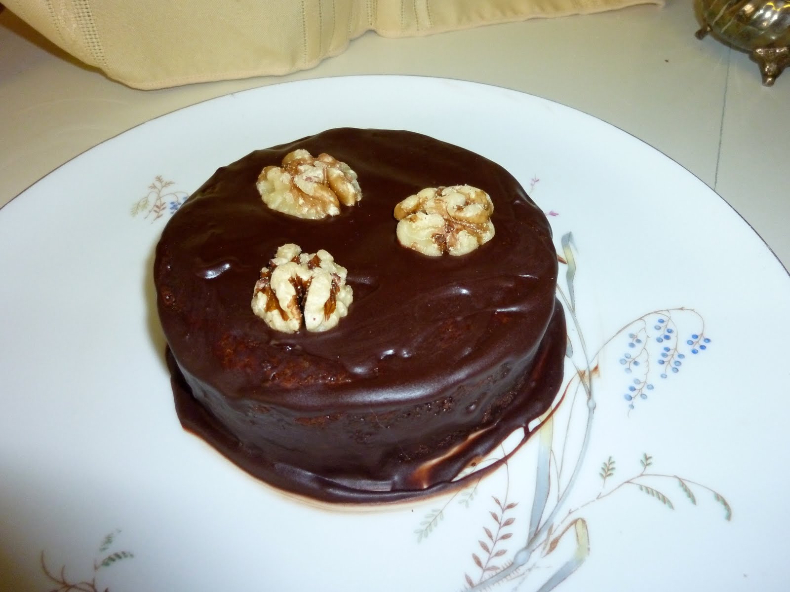 The Yellow Apron: Hungarian Chocolate-Walnut Torte