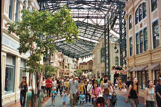 Meet The World: World Bazaar