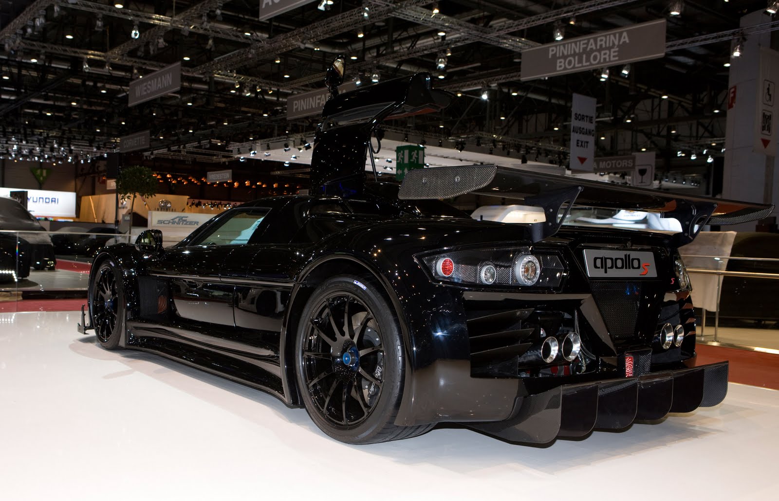 Only Carz: The 2008 Gumpert Apollo (Racing Version)