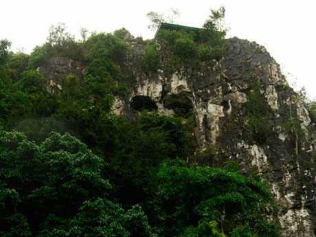 Sandakan Travel: Batu Tulug contained a thousand ancient mystery