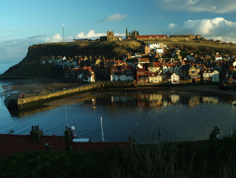 La Maison Azure: Whitby