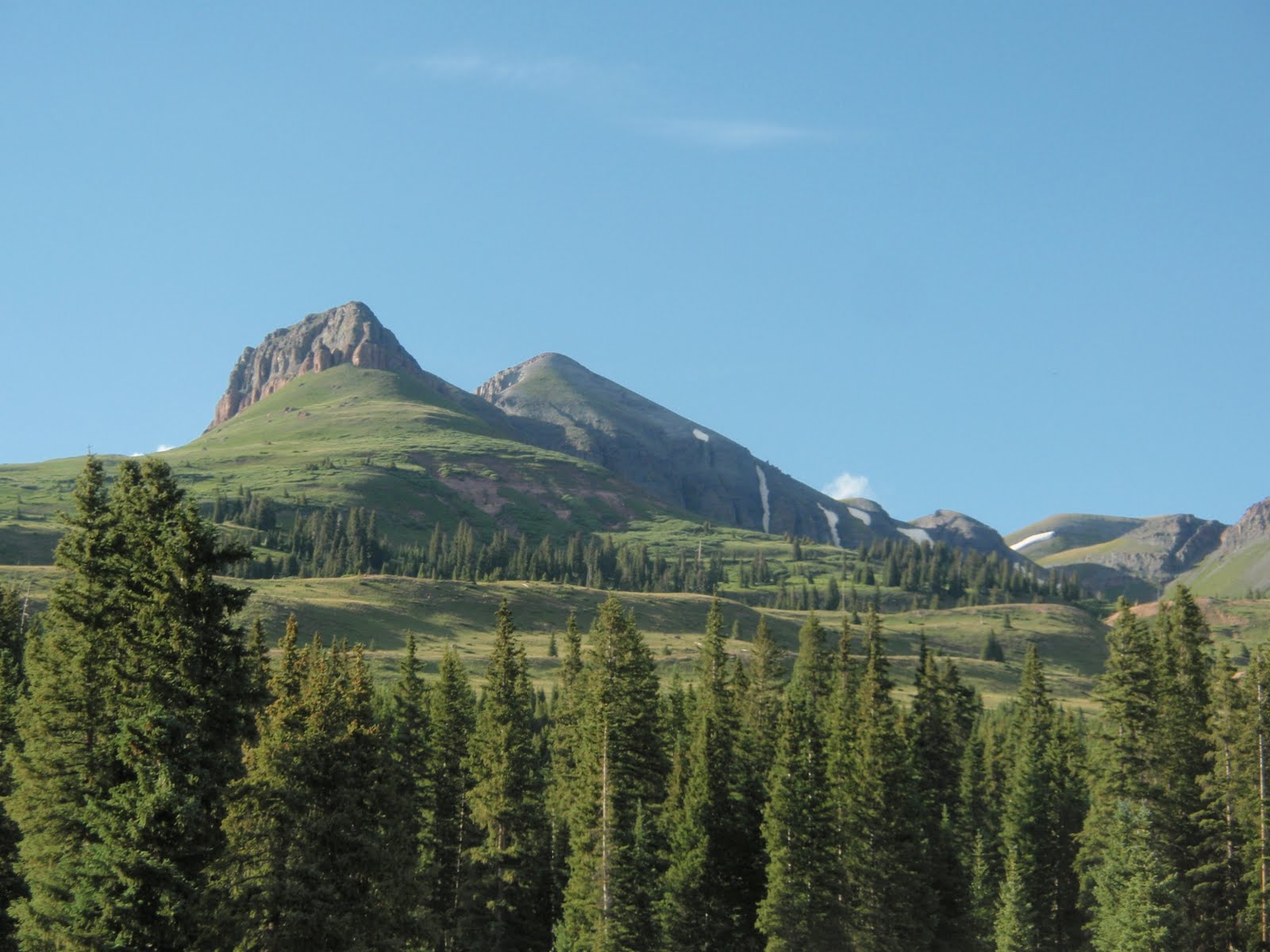 barbecue bluegrass & blacktop: Molas Lake