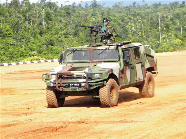 PALAPES UKM: KELENGKAPAN TERBARU ANGKATAN TENTERA MALAYSIA