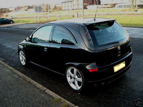 MODIFIED-CARS: Modified Corsa C 1st car`