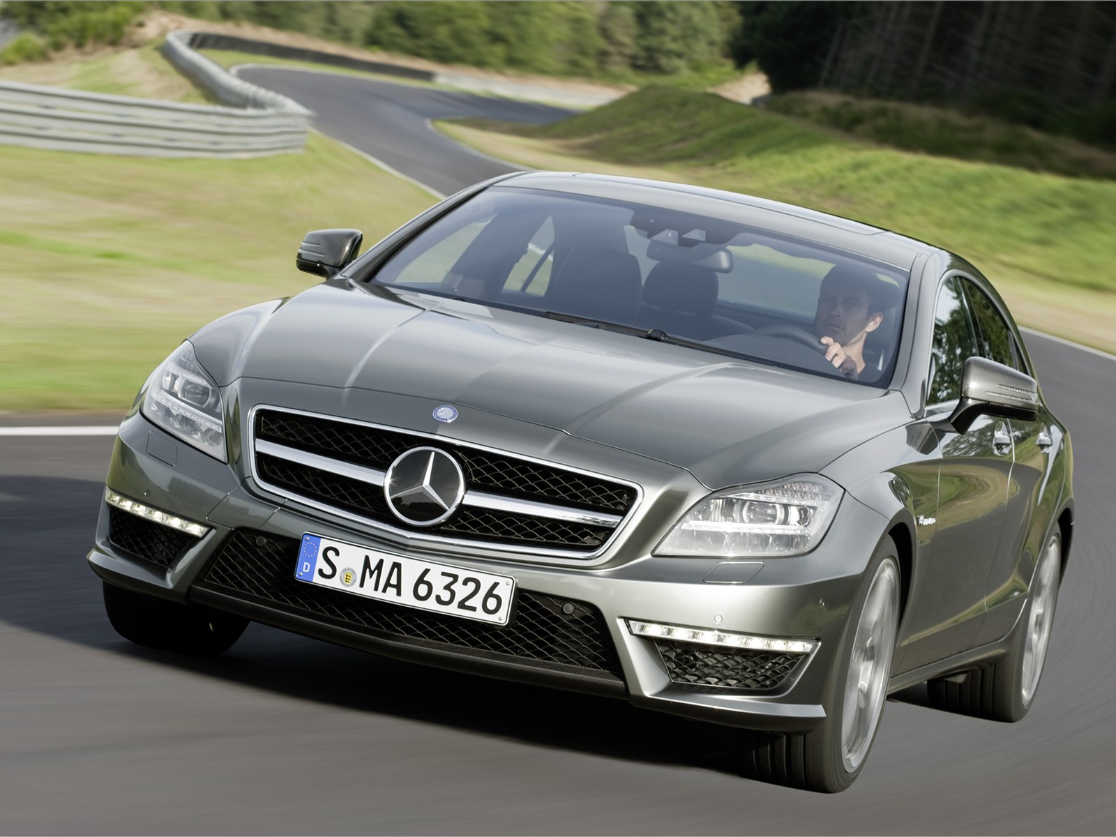 Car Pictures: Mercedes Benz CLS63 AMG 2012