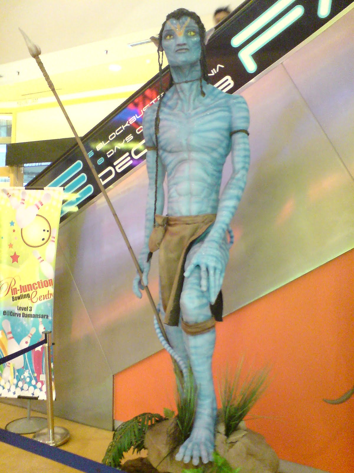 Official AVATAR replicas...who, and what can we expect to see? | Page 4 ...