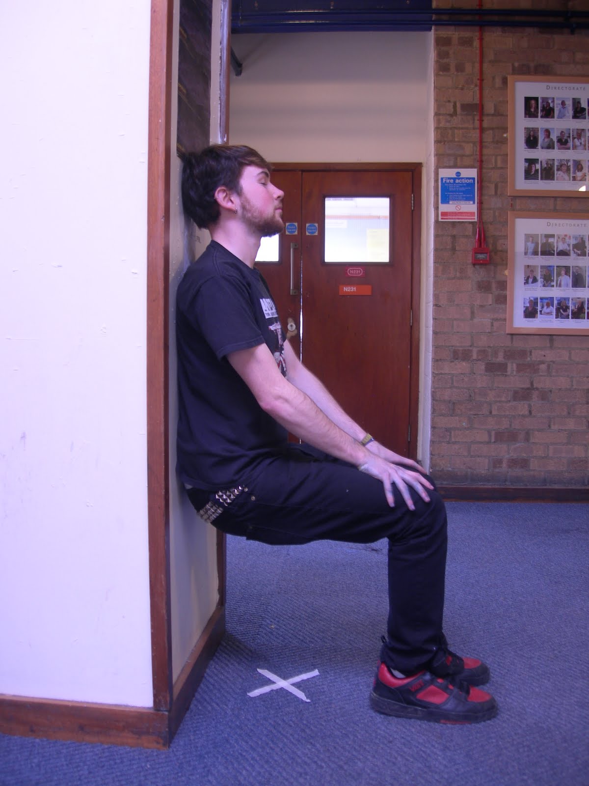 M D AINSWORTH: Sitting without a chair