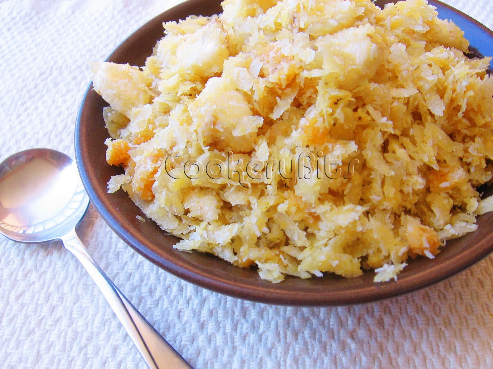 Cookery Bits: Aval nanachathu - Sweet rice flakes